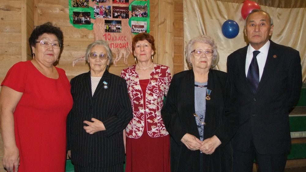 Усть-Майской школе исполнилось 130 лет | Архив новостей